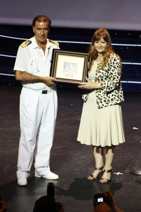 Yüzer kent 'MSC Divina' İstanbul'a geldi