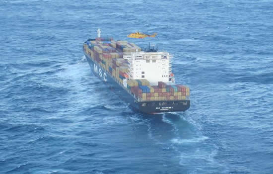 MSC Monterey'in omurgası çatladı